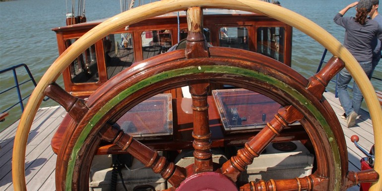 Der Unterschied zwischen Backbord und Steuerbord | NAUPAR